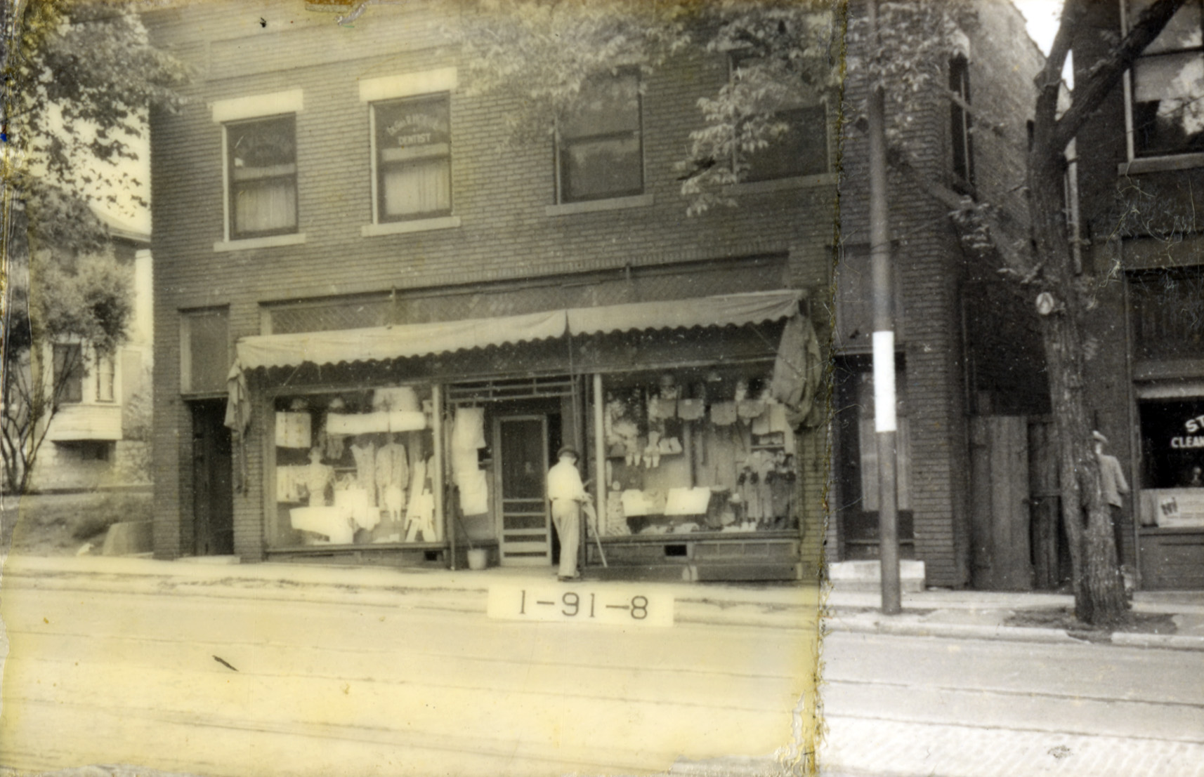 5242 St. John Avenue | KC-1940